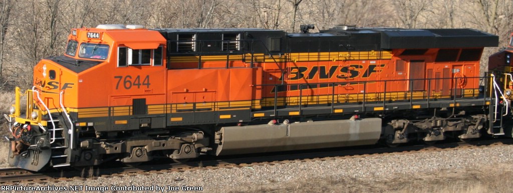 BNSF 7644